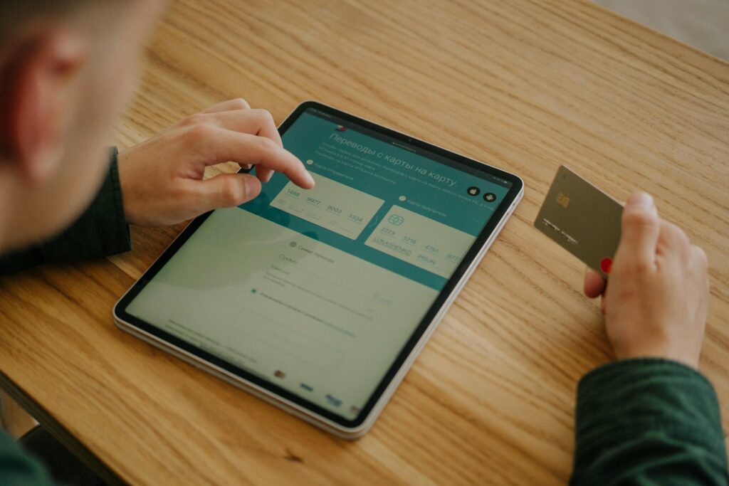 Best Online Banks: Lower Fees, Better Savings Rates